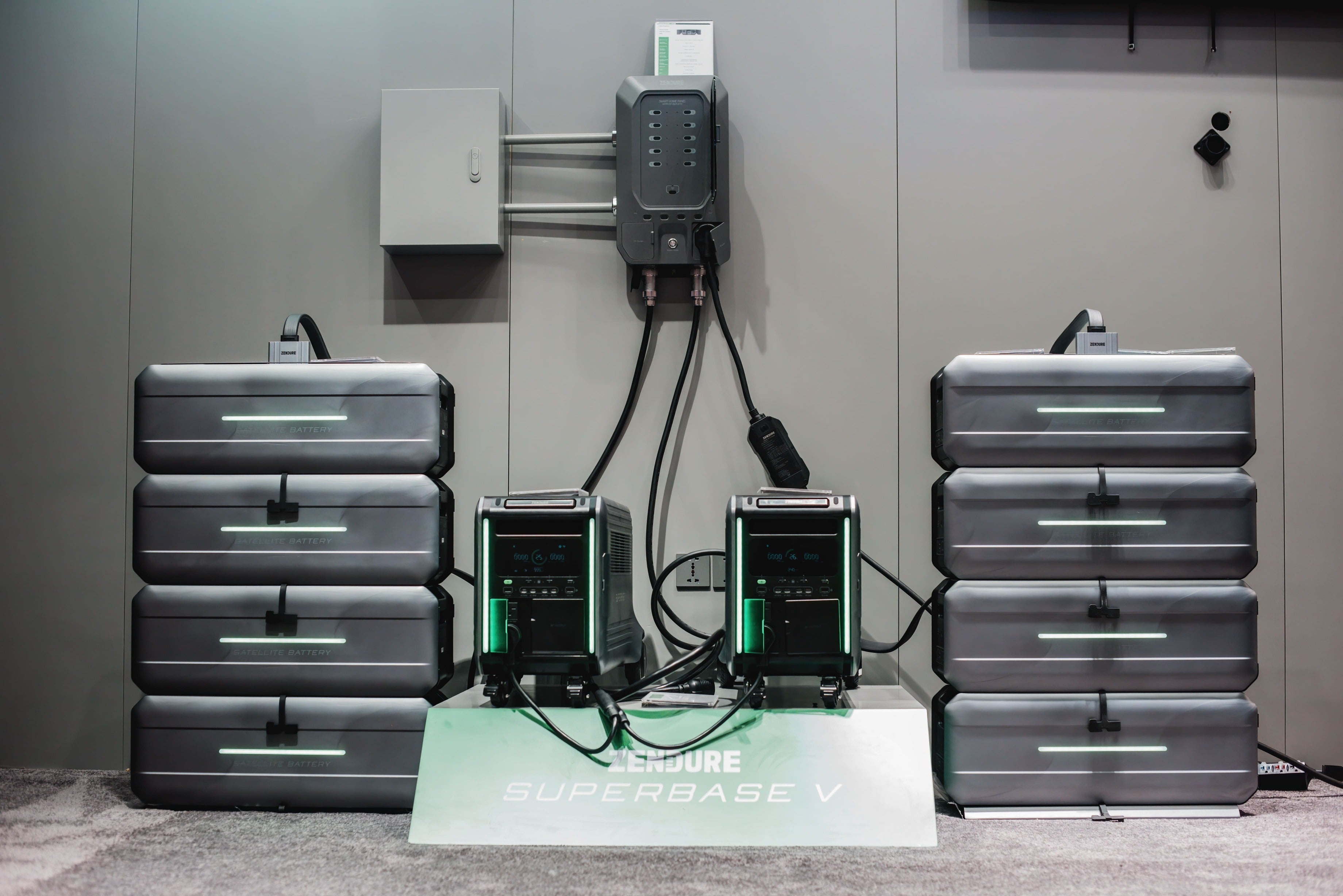 Zendure SuperBase V Creates a Customizable Energy Ecosystem to Power Y